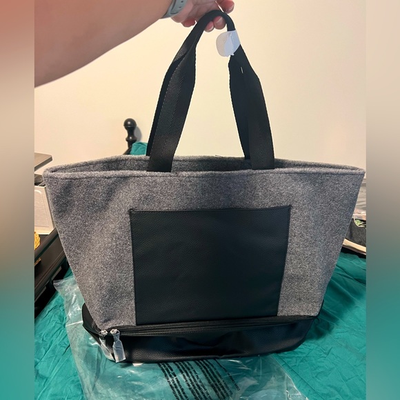 DSW | Bags | Nwt Dsw Travel Weekender Bag | Poshmark